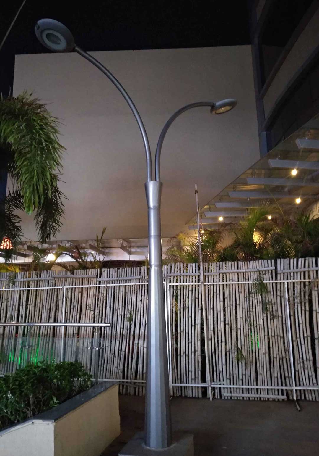 Decorative Street Light Pole Manufacturers in Pune, Exporters, Dealers ...