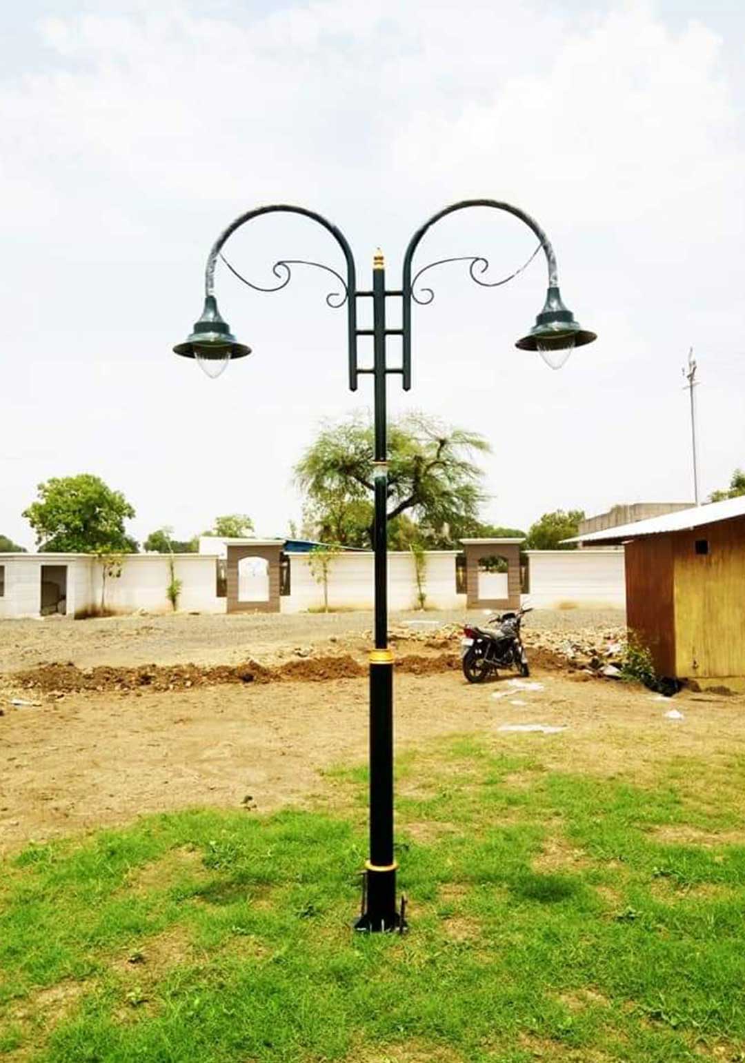 Decorative Street Light Pole Manufacturers in Pune, Exporters, Dealers ...