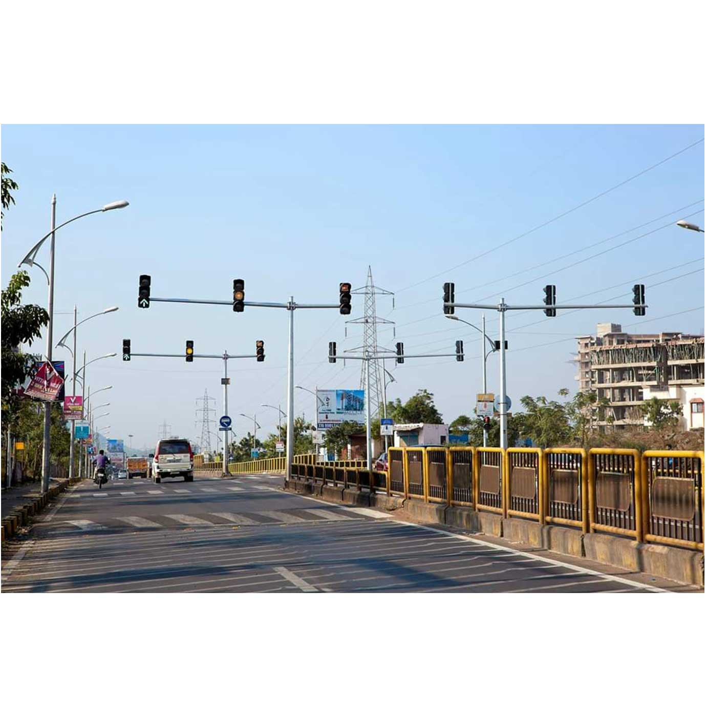Traffic Signal Pole Suppliers, Manufacturers, Dealers, in Pune, Maharashtra
